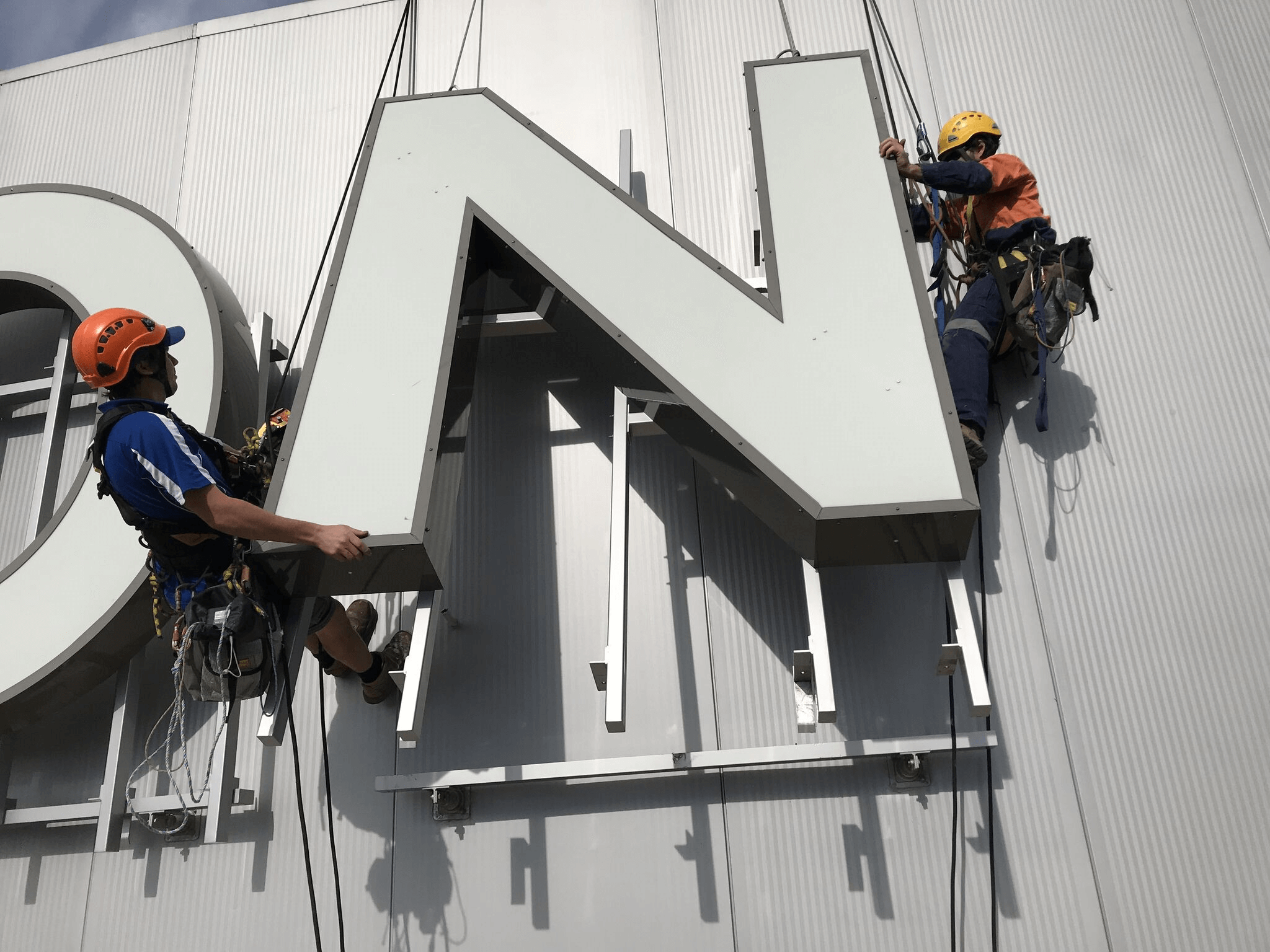 Sign Construction and Property Managers | SignManager
